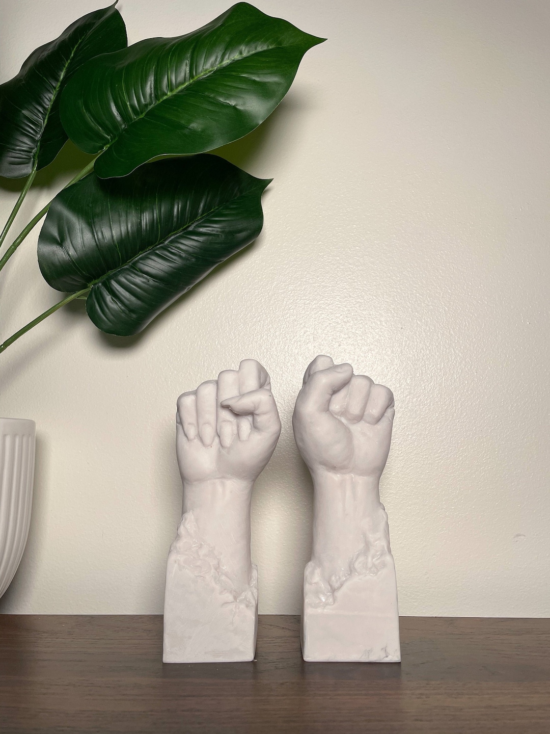 Solidarity Fist Statue - Symbol of Unity & Resistance - Etsy