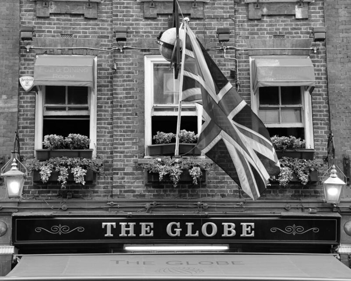 London Pub, London Print, British Decor, London Photography, English ...