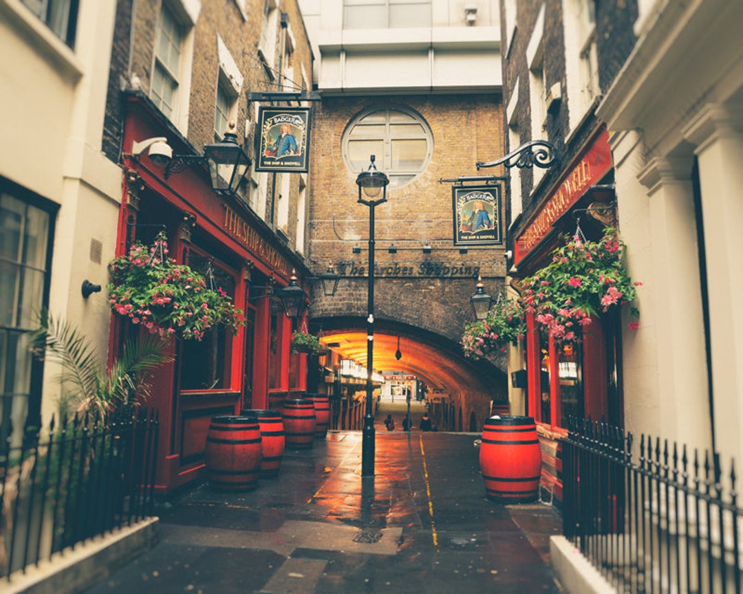 London Pub, London Wall Art, London Photography Print, English Pub ...