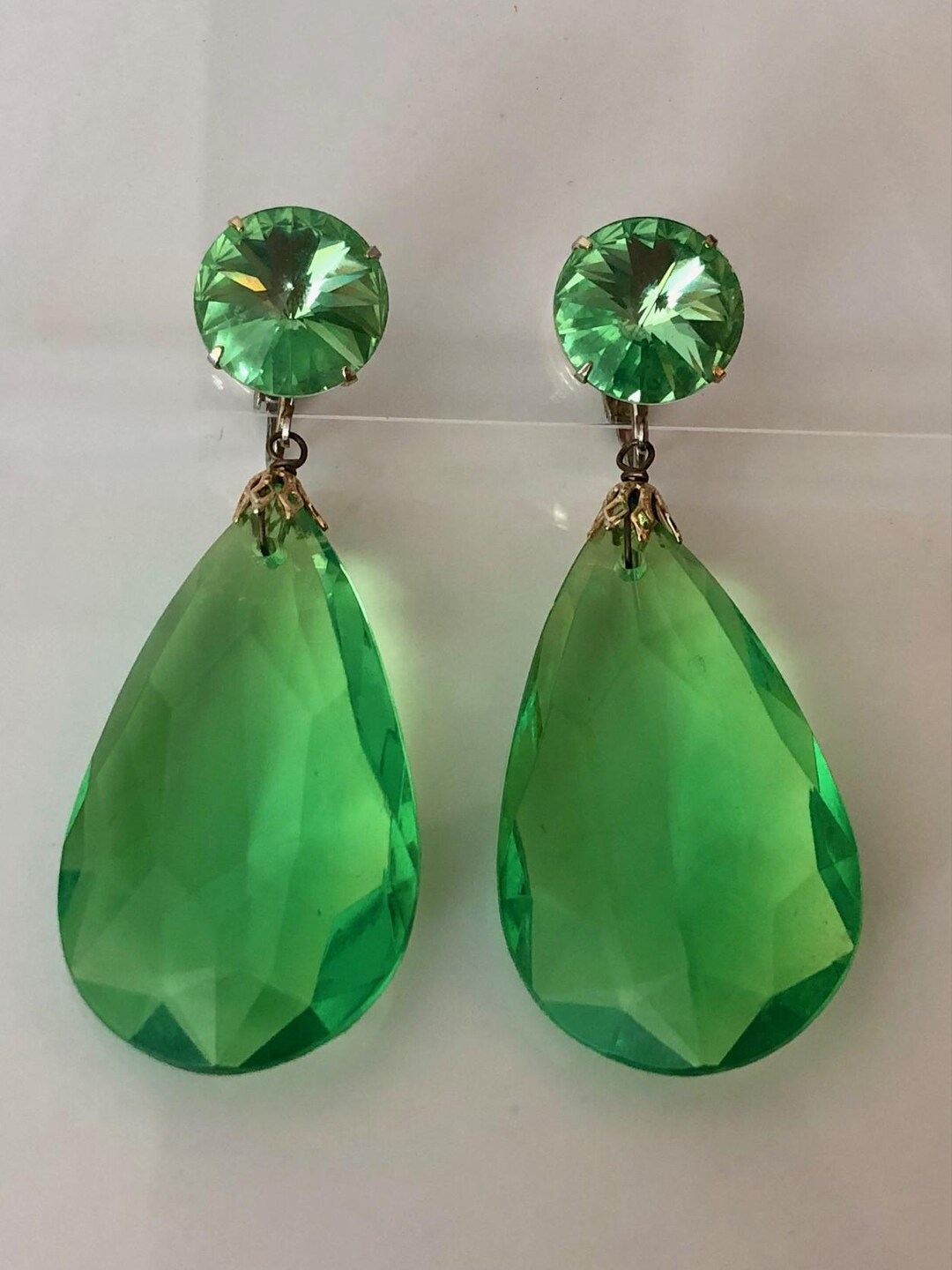 1970s Kelly Green Crystal and Lucite Dangle Earrings - Etsy