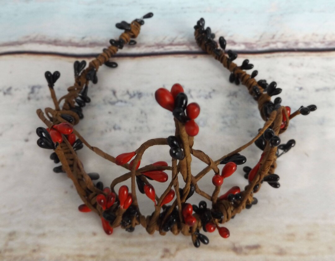 Woodland Priestess Crown Black Red Berry Stamen Hair Flower Garland ...