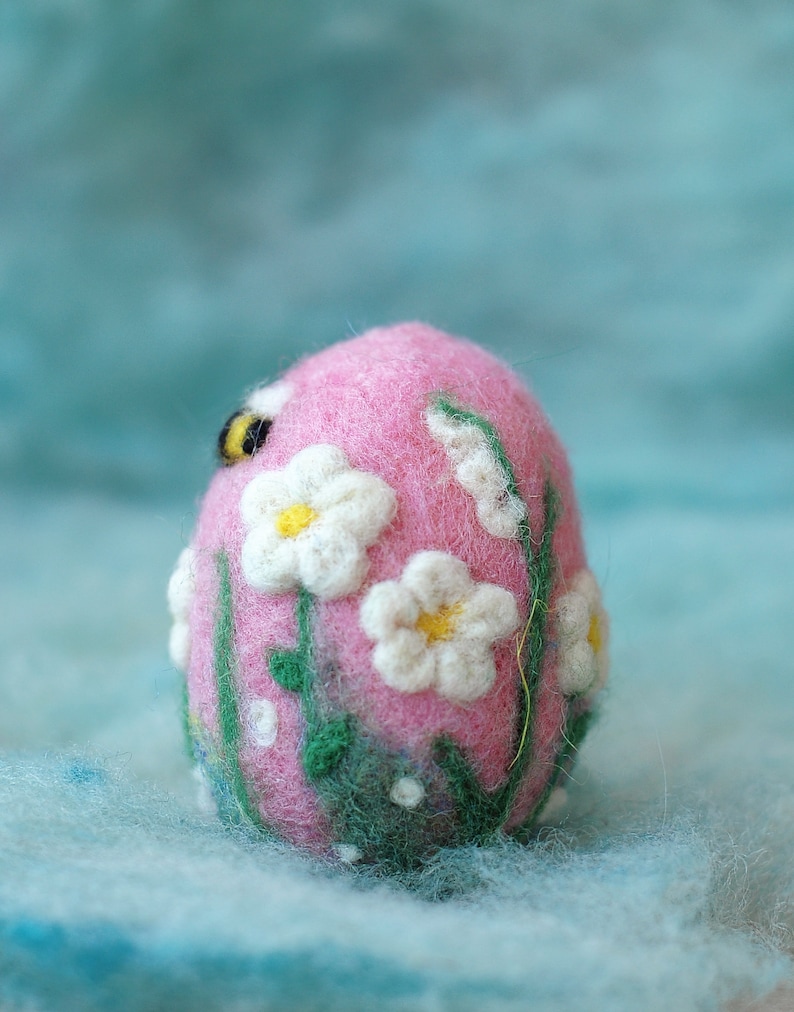 Needle Felted Easter Egg/miniature Wool Sculpture/fiber - Etsy
