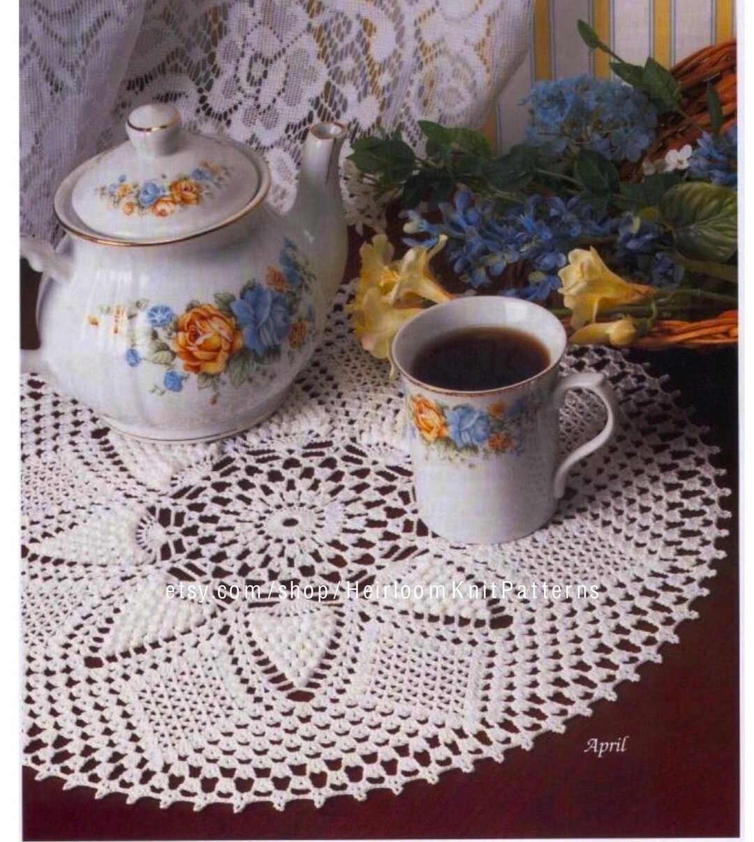 Pineapple Doily Vintage Crochet Pattern 17'' Round Doily Table Center ...