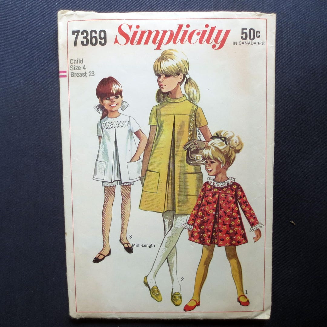 1967 Dress With Inverted Pleat & Shorts Vintage Pattern, Simplicity ...