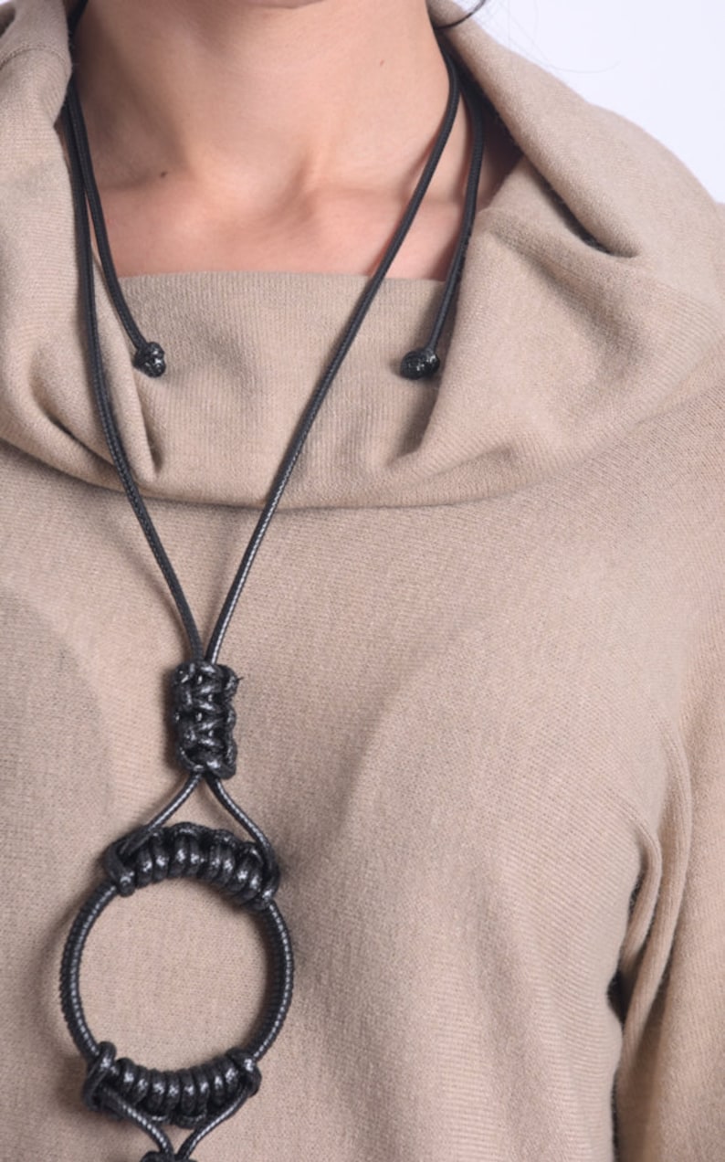 Braided Rope Necklace/black Neck Jewelry/extravagant Circle - Etsy