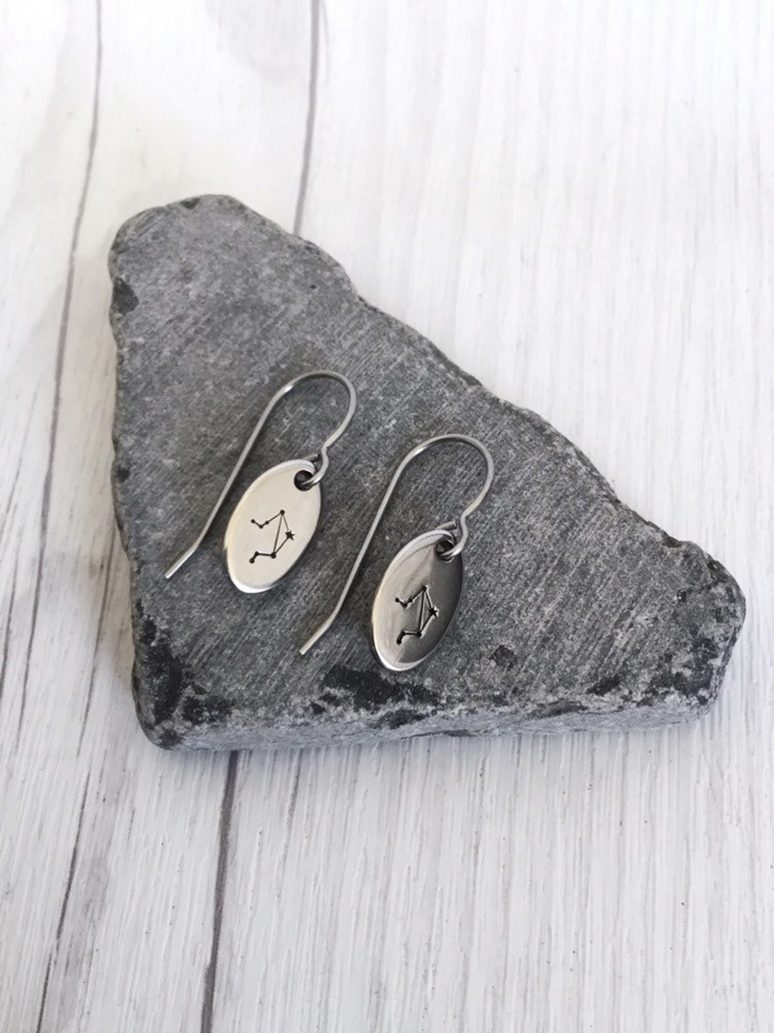 Libra Earrings Libra Jewelry Zodiac Sign Earrings - Etsy