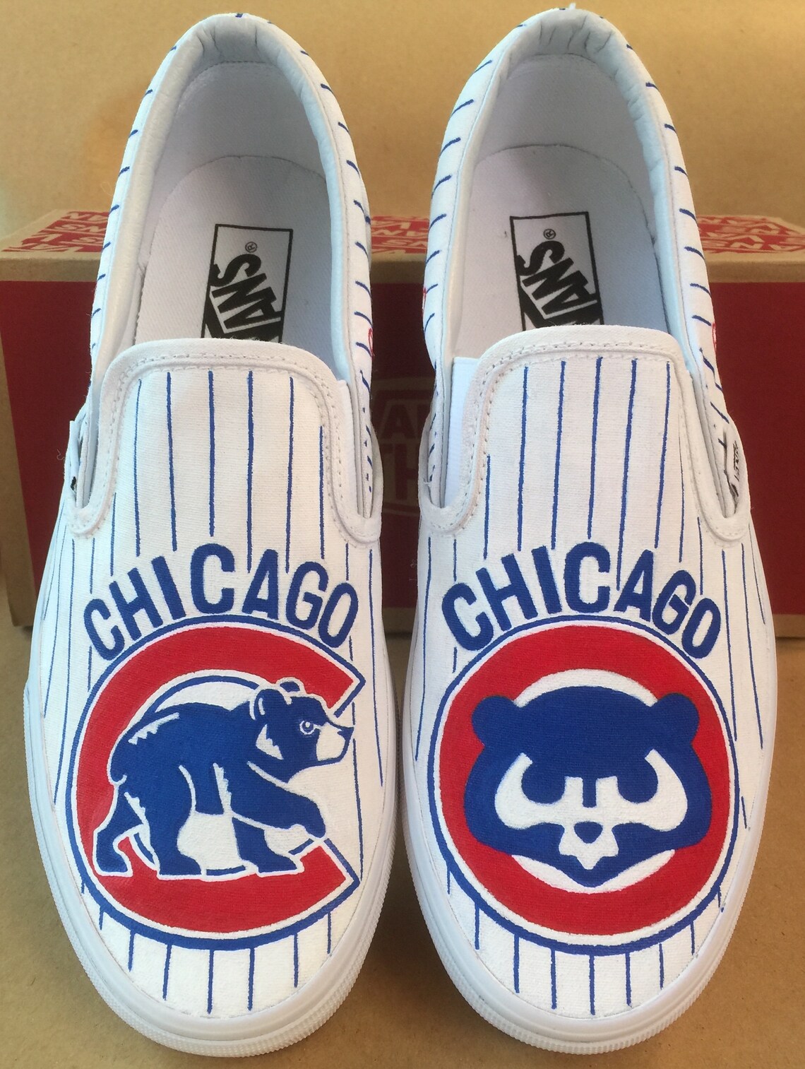 Custom Hand-painted Chicago Cubs Converse - Etsy