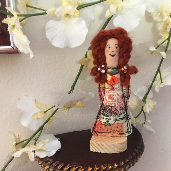 Doll Pin Stand - Etsy