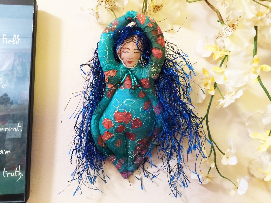 OOAK Goddess Icon Doll, Gia Goddess Altar Figure, Sacred Feminine Décor ...