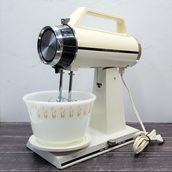 Vintage Stand Mixer - Etsy