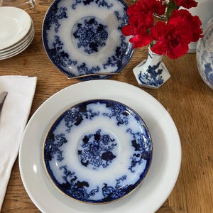 Blue and White Flow Blue Plates. Set of 2. - Etsy