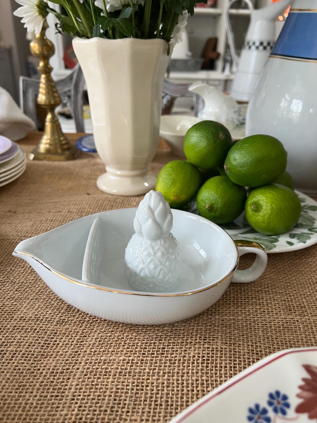 White and Gold Lilly Pineapple Juicer - Etsy