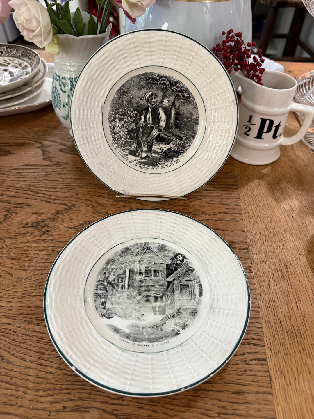 Black and White French Story Plates. Set of 2. Measures 7”. - Etsy