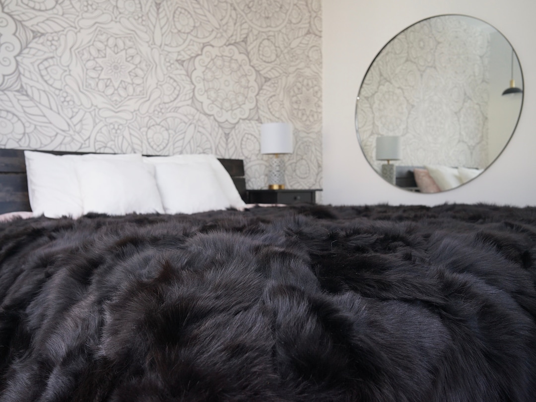 Genuine Toscana Lamb Sheepskin Throw Blanket Rug Black Bed Spread Sofa ...