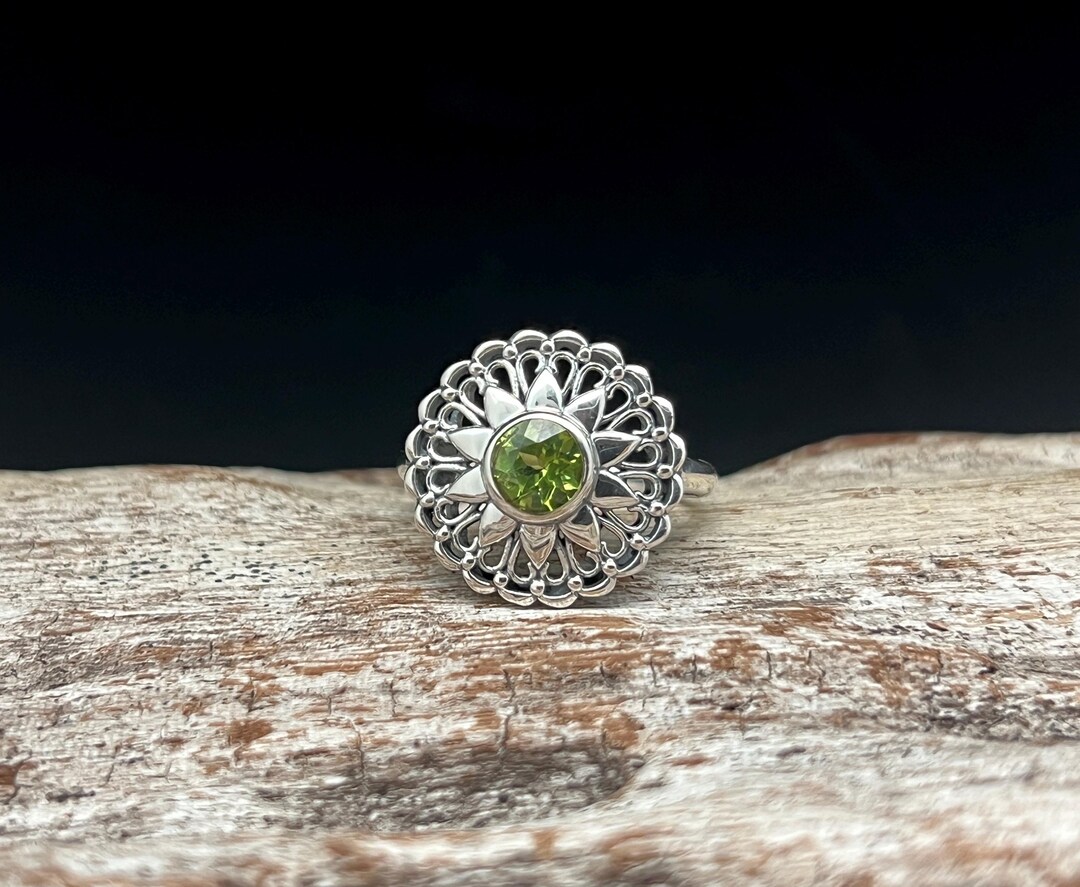 Peridot Sun Ring // 925 Sterling Silver // Celestial Sun Ring With ...