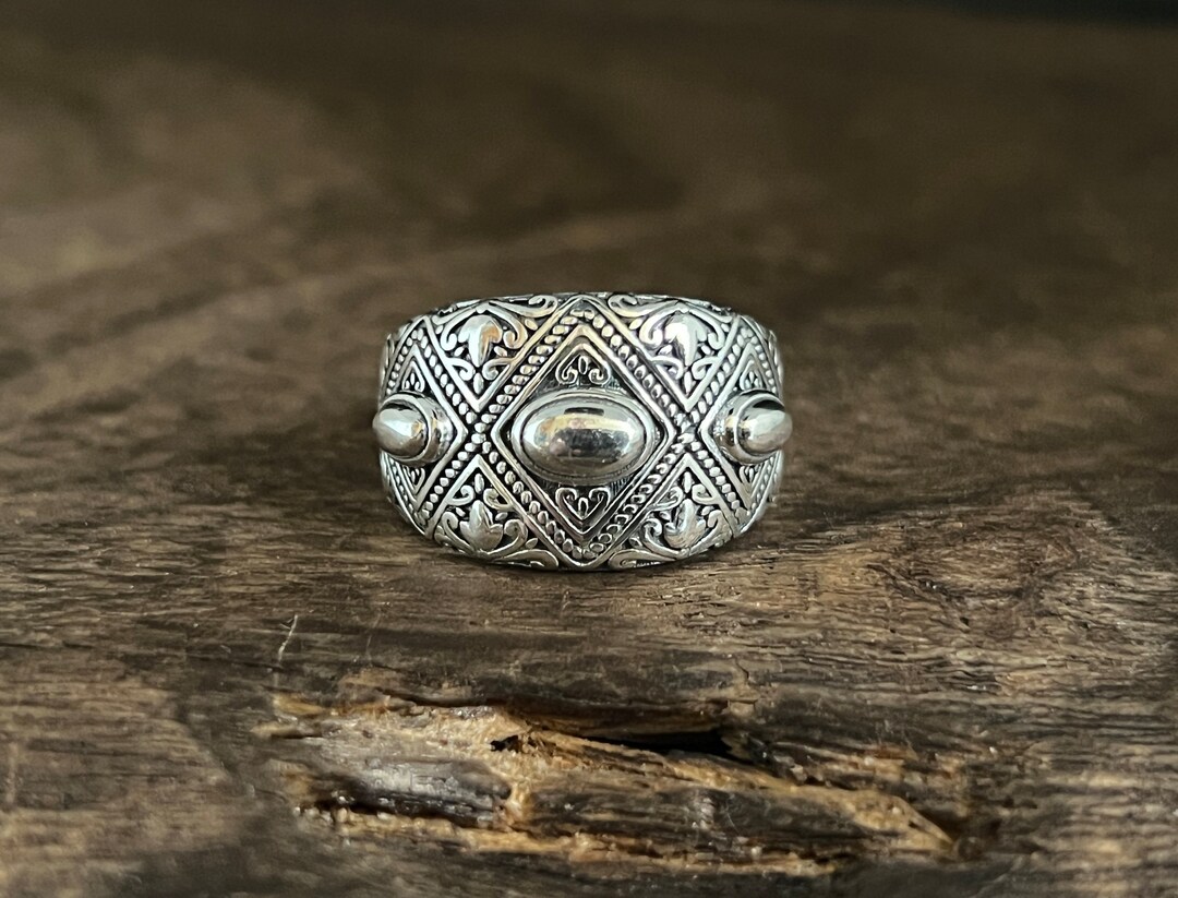 Domed Bali Style Silver Signet Ring // 925 Sterling Silver // Sizes 6 ...