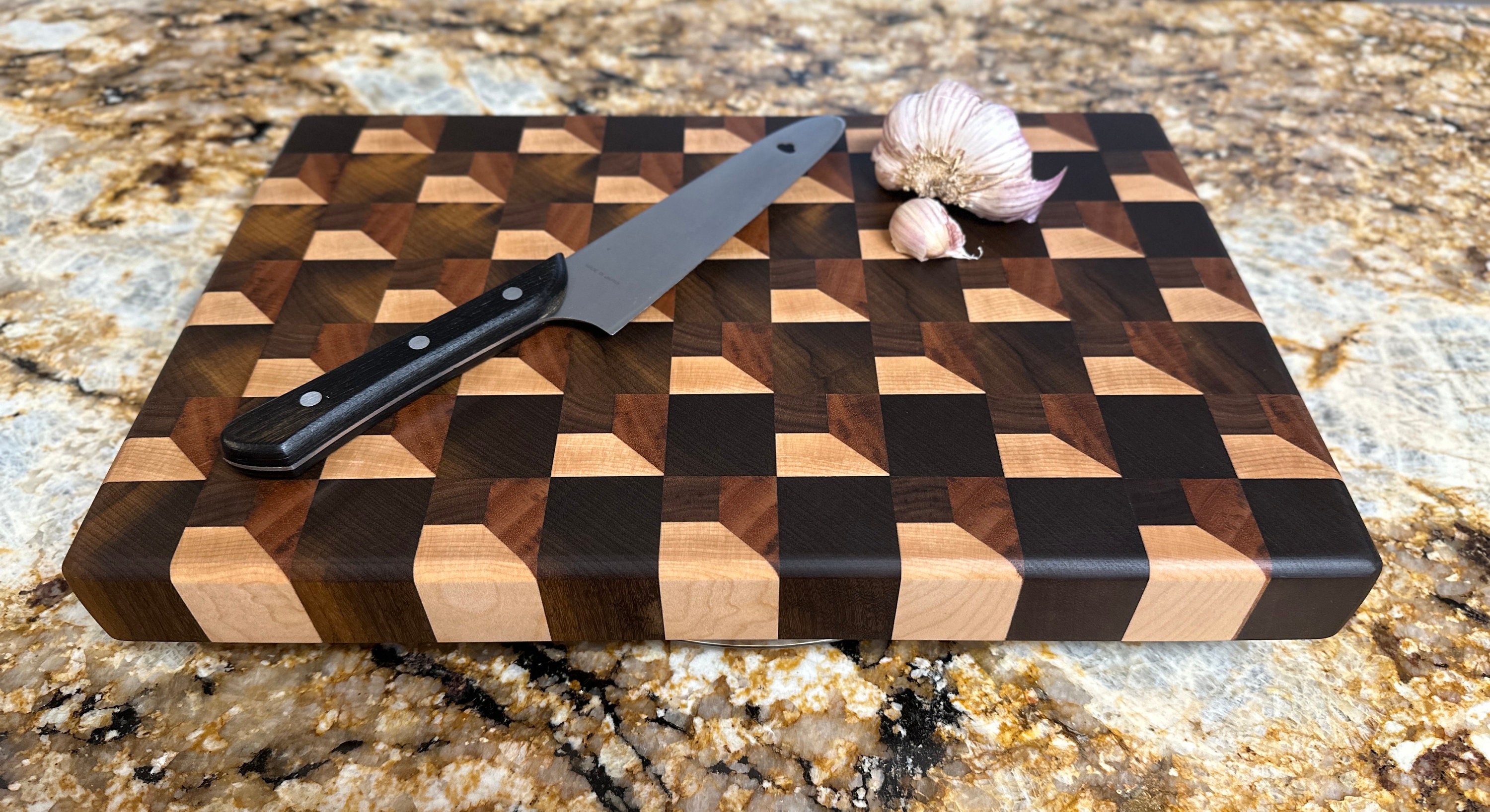 End Grain Cutting Board With 3-D Pattern - Etsy