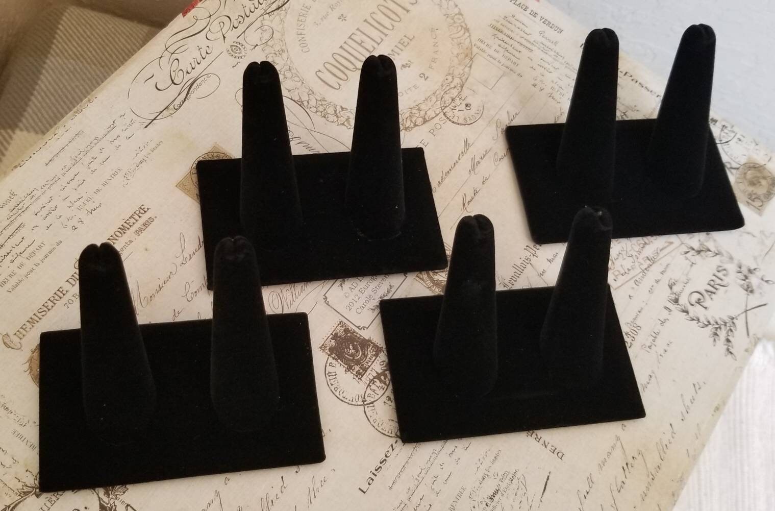 Set of 4 Black Velvet Ring Display Holder Double Ring Holder - Etsy