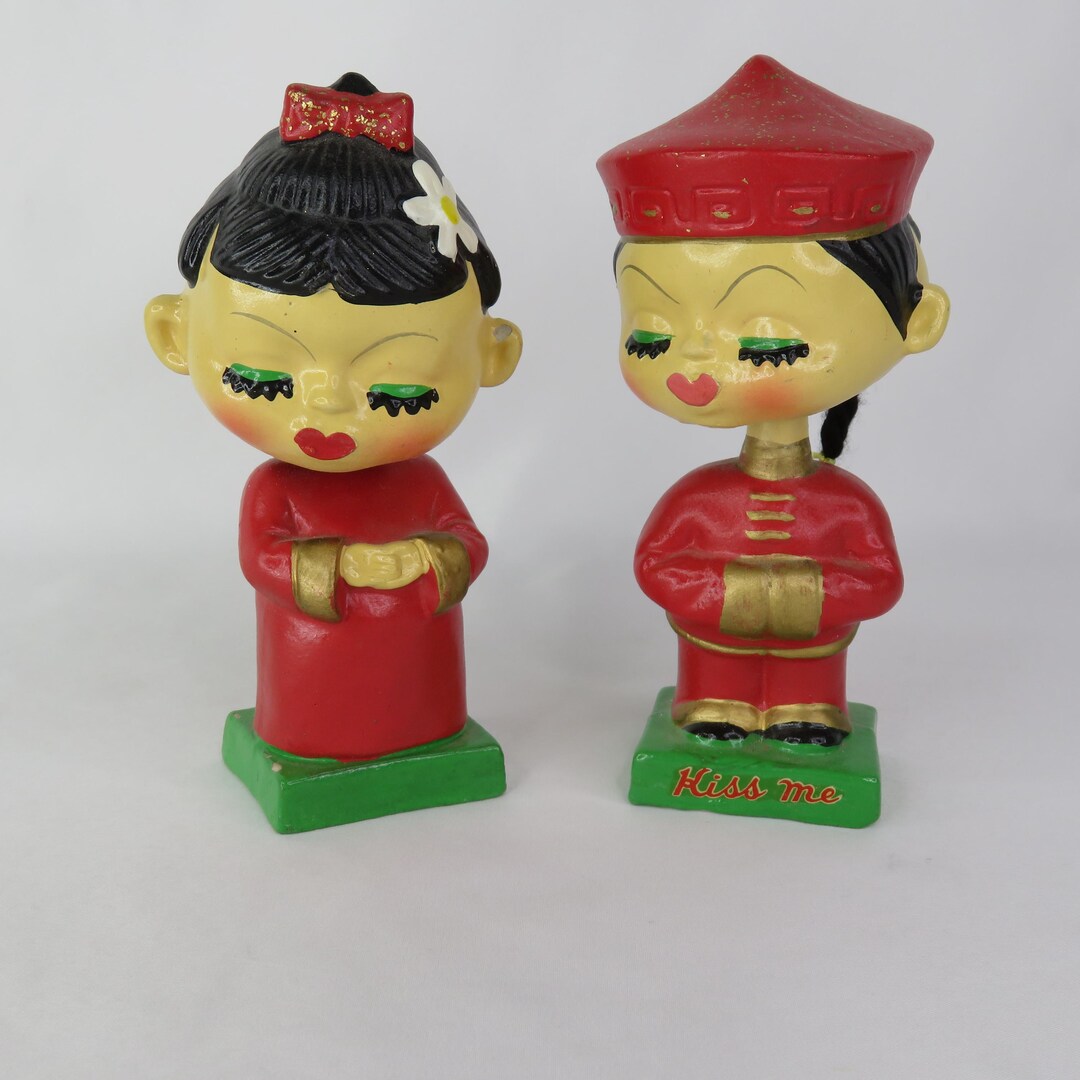 Kissing Bobblehead Dolls Asian Kiss Me Mid Century CDGC Made in Japan ...