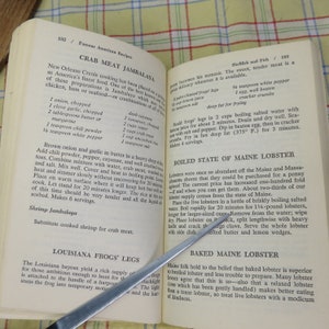 Famous American Recipes Cookbook John & Marie Roberson 1965 Collier ...