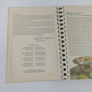 Recipes on Parade Fondue and Buffet Military Officers' Wives Cook Book ...