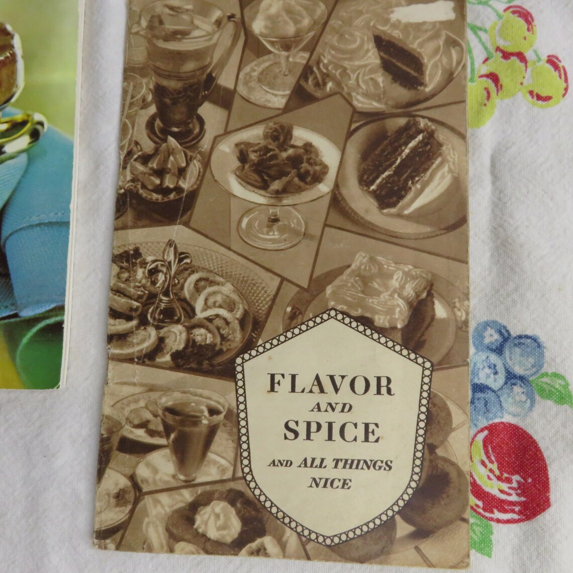 Lot of 4 Seasonings Herbs and Spices Cookbooks and Booklets Amy ...