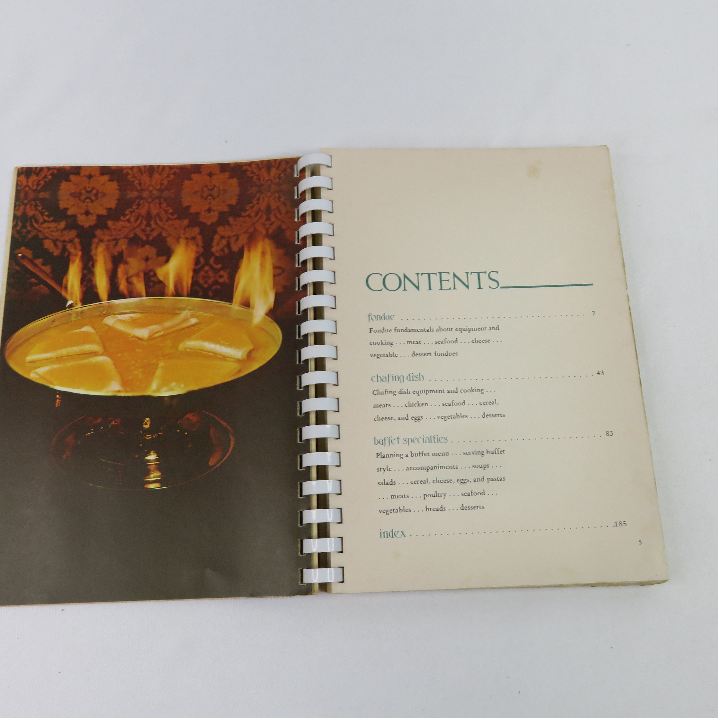 Recipes on Parade Fondue and Buffet Military Officers' Wives Cook Book ...