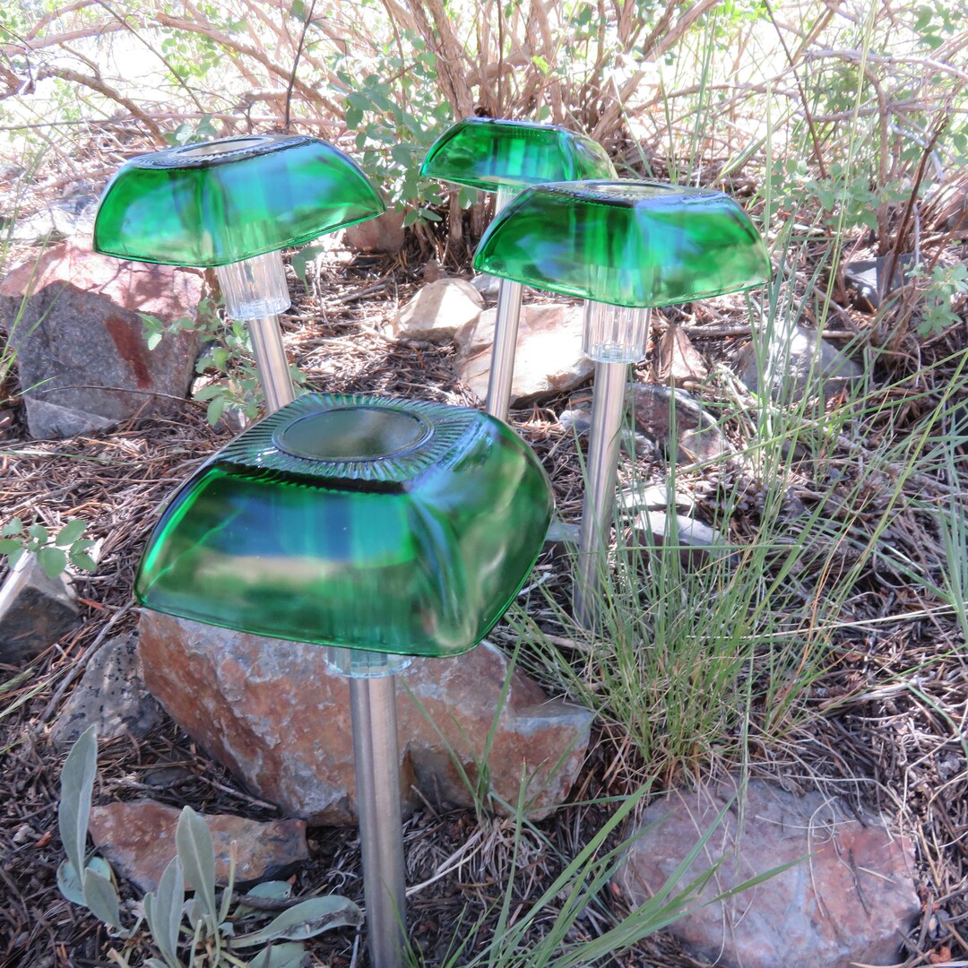 Set of 4 MCM Emerald Green Glass and Hammered Steel Solar Lights / Sun ...