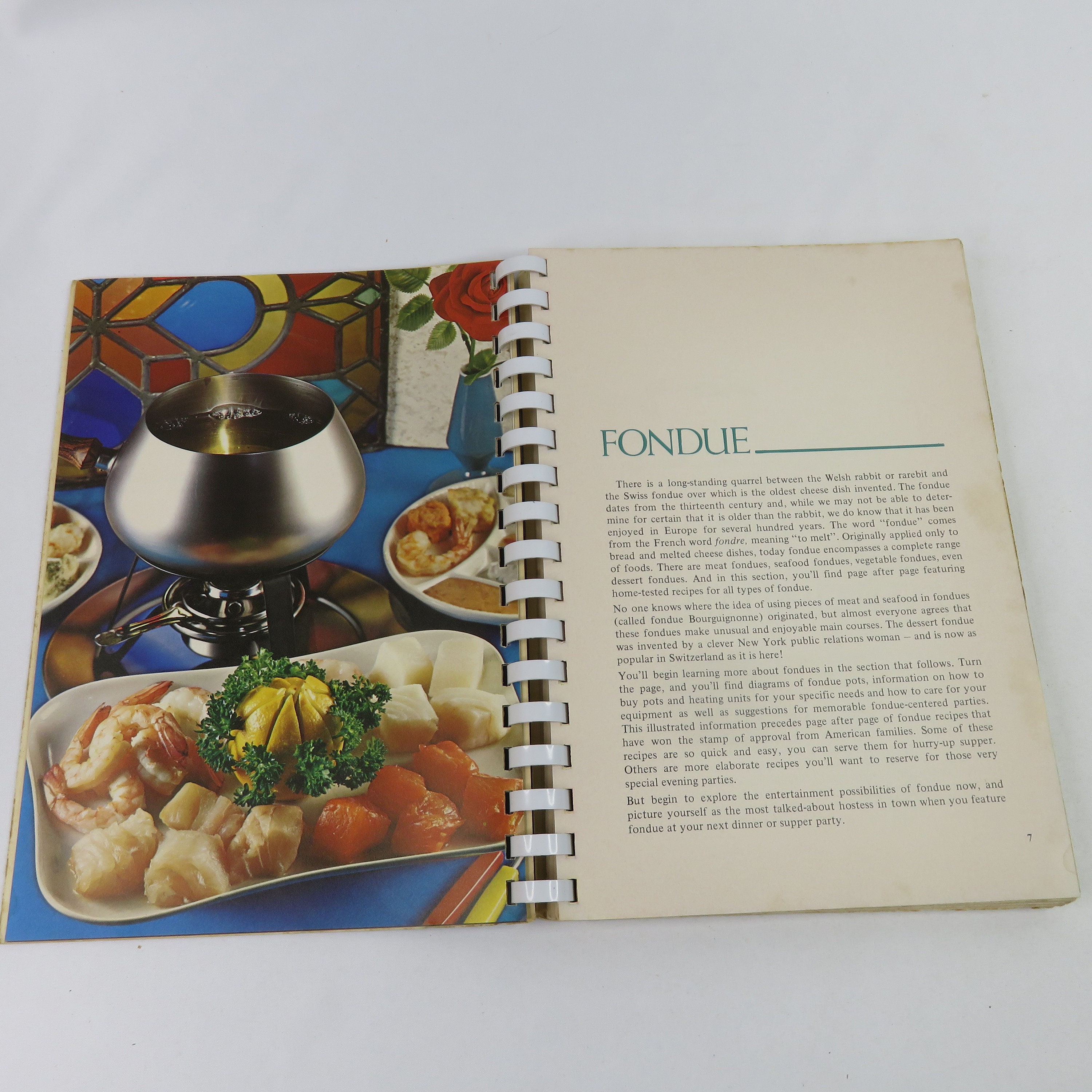 Recipes on Parade Fondue and Buffet Military Officers' Wives Cook Book ...