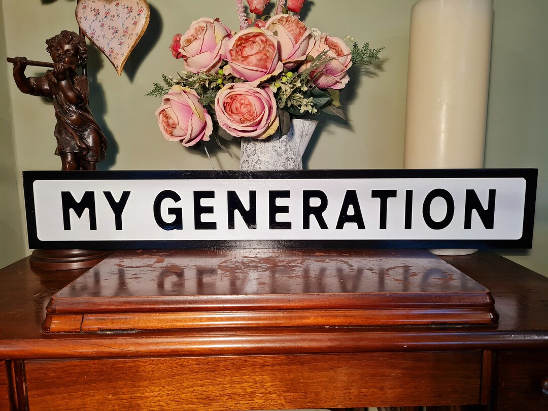 My Generation Indoor Faux Cast Iron Old Fashioned Effect London Street ...