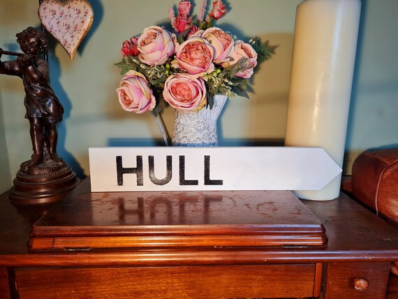 Hull Aged Basic Old Style British Road Sign | Etsy