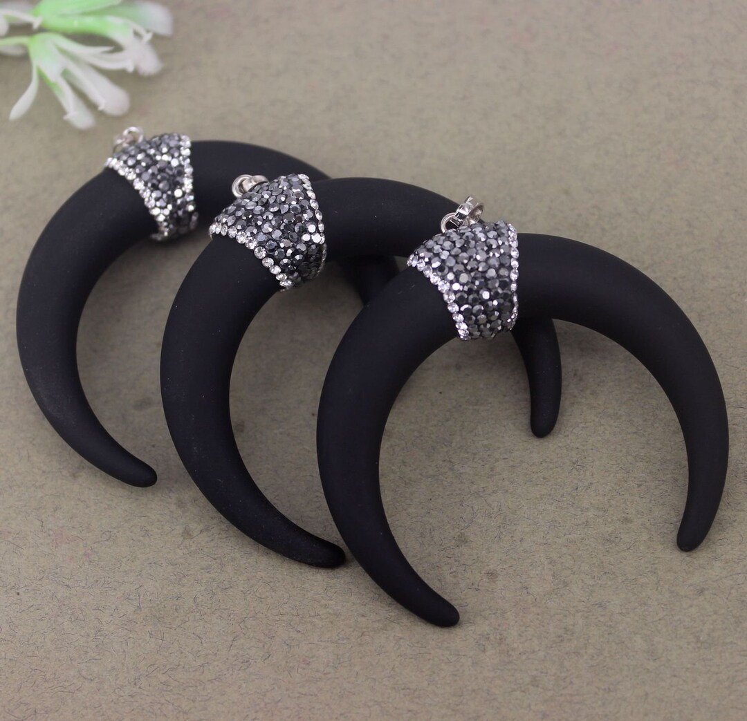 5pcs Black Double Horn Pendant, Acrylic Resin Crescent Moon Pendant ...
