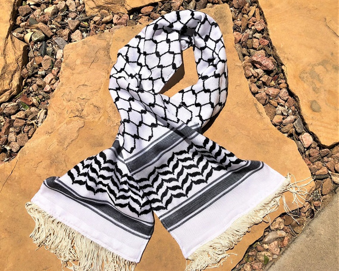 Middle Eastern Black and White Keffiyeh Scarf Shemagh Fringed Scarf ...