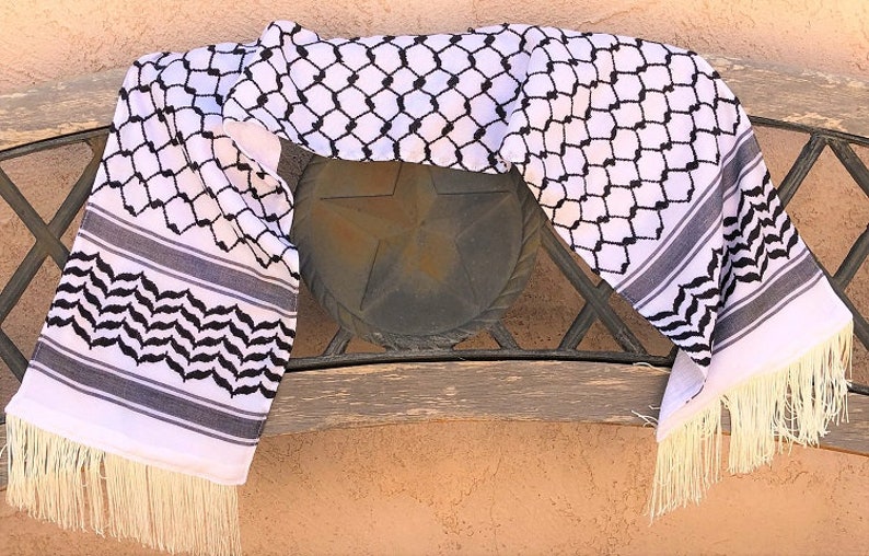 Middle Eastern Black and White Keffiyeh Scarf Shemagh Fringed Scarf ...