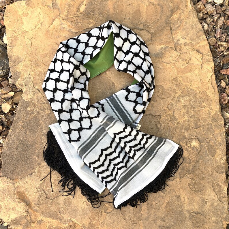 Middle Eastern Black and White Keffiyeh Scarf Shemagh Fringed Scarf ...