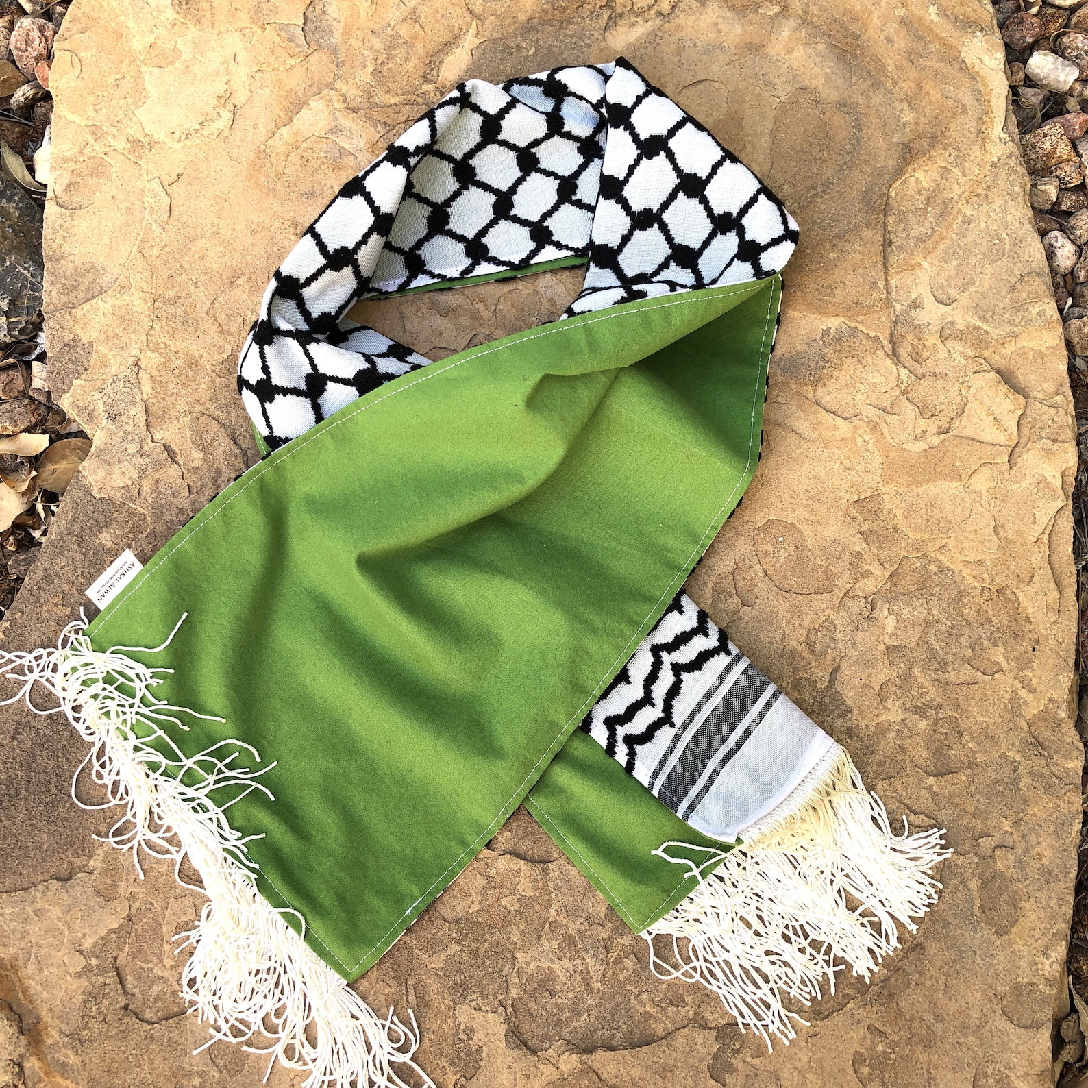 Middle Eastern Black and White Keffiyeh Scarf Shemagh Fringed Scarf ...