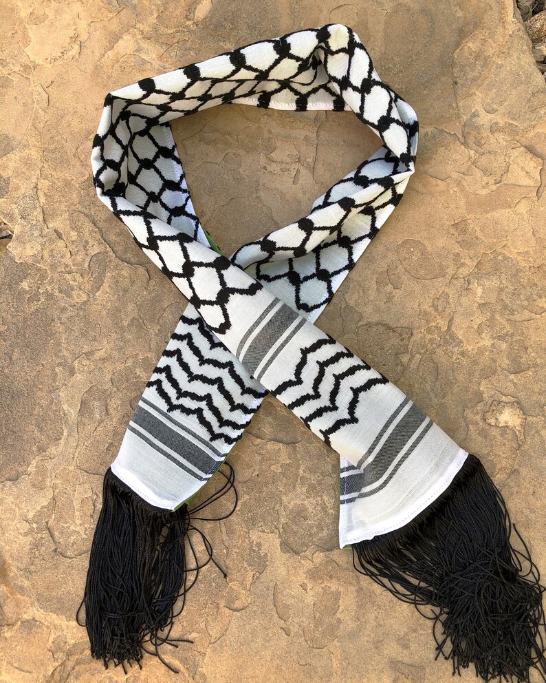 Middle Eastern Black and White Keffiyeh Scarf Shemagh Fringed Scarf ...