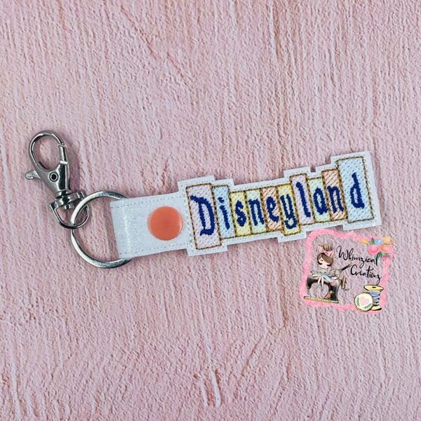 Disneyland Sign Keychain - Etsy