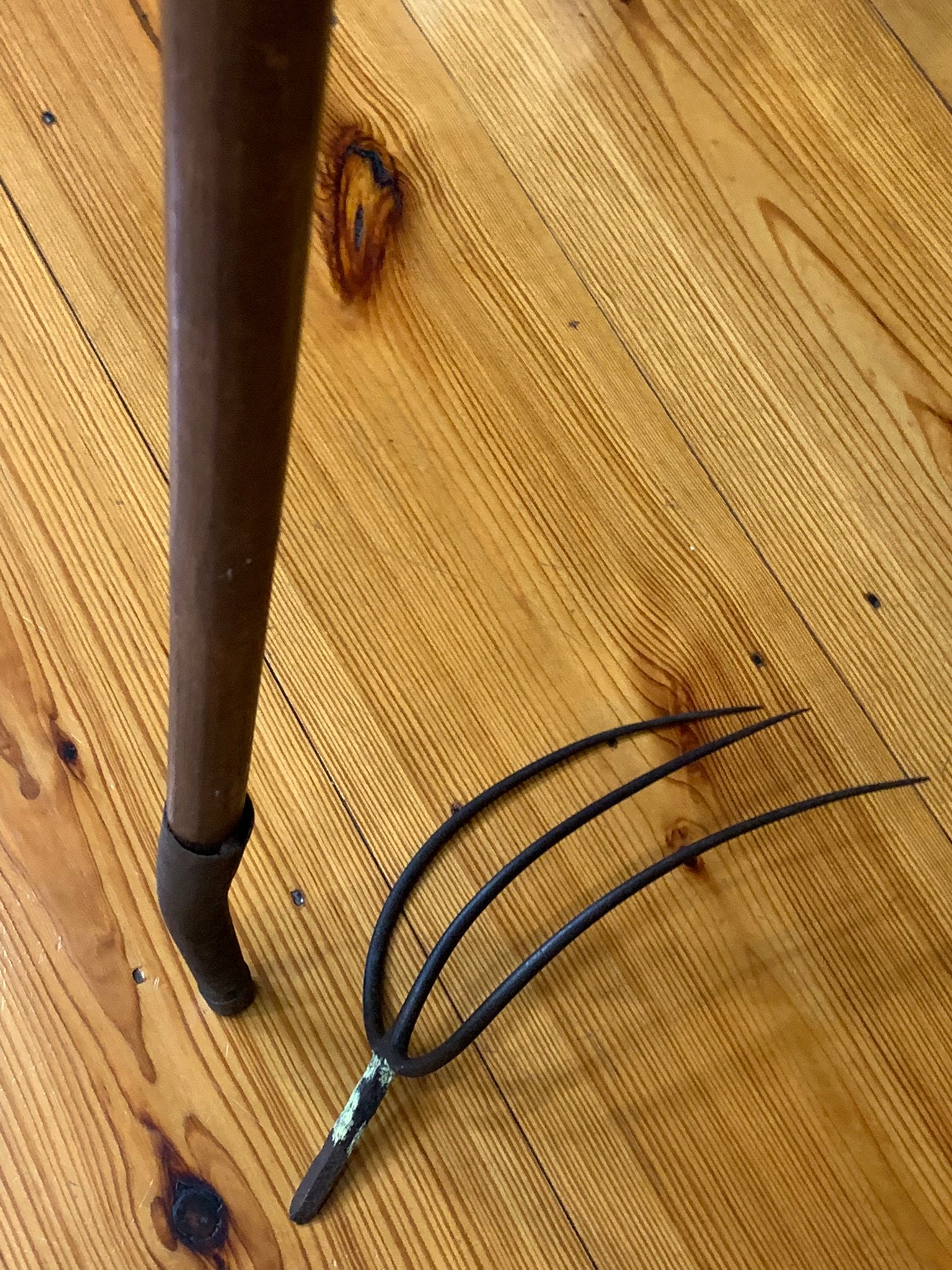 RARE Primitive Farm Rake 3 Tines/Prongs Tool UNUSUAL Farmhouse Decor ...