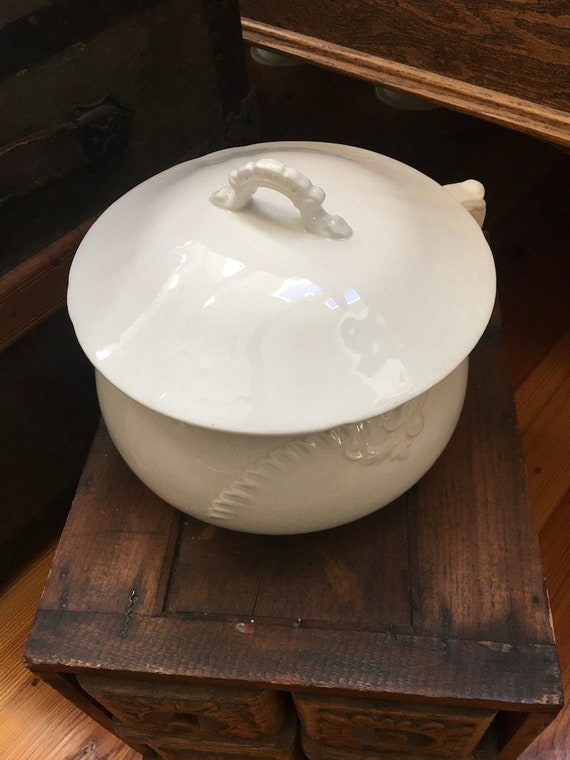 Vintage W.E.P. China Chamber Pot With Matching Lid Ironstone - Etsy