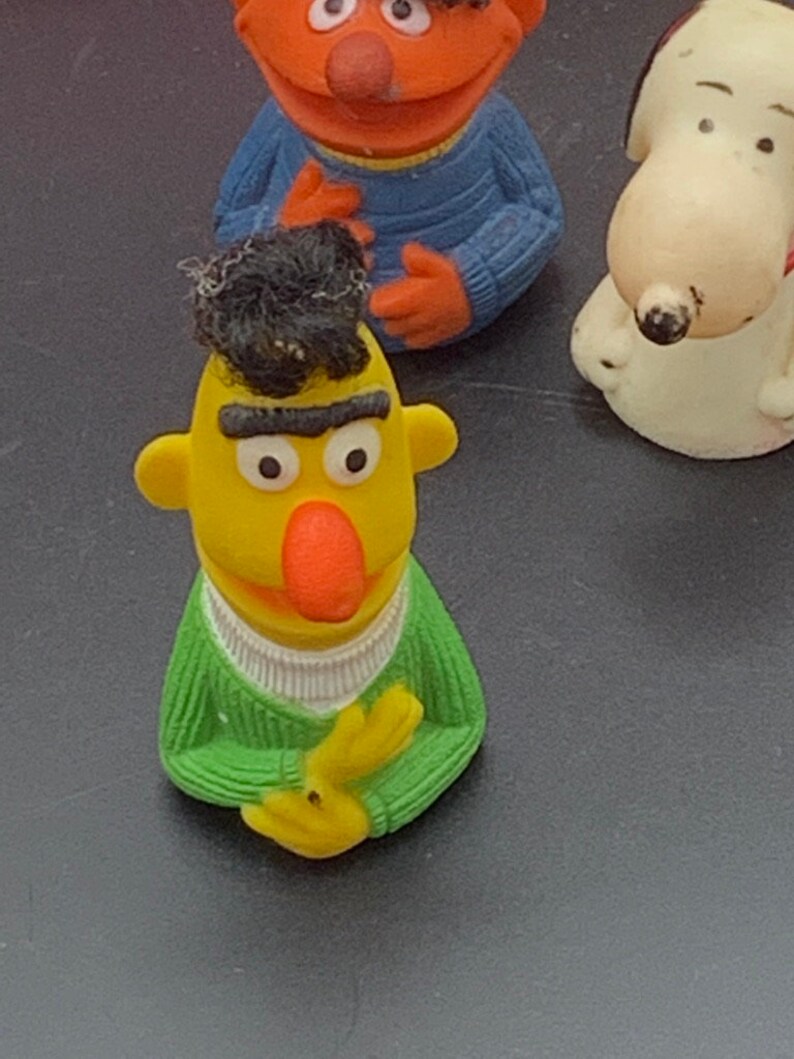 Vintage LOT of 4 FINGER PUPPETS Rubber Snoopy Ernie Bert Big - Etsy