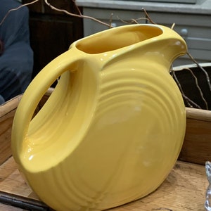FIESTA WARE YELLOW Pitcher Homer Laughlin Co Pitcher Vintage Original 6 ...