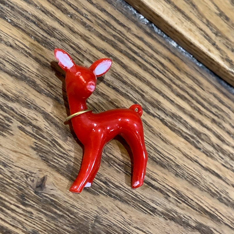 Reindeer Pin - Etsy
