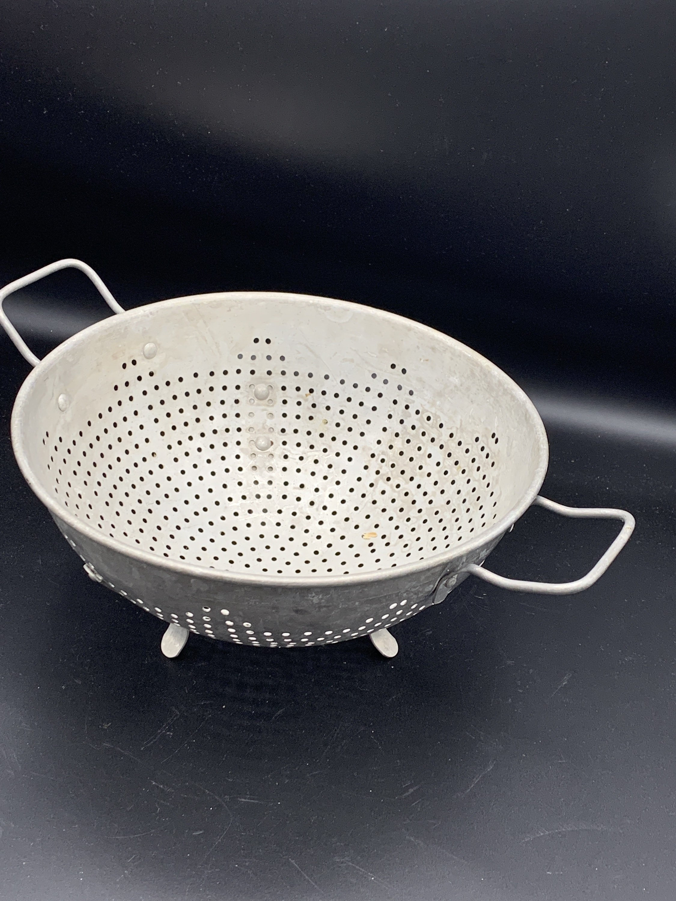 50s STRAINER CIRCLES COLANDER Dome Aluminum Gray 3 footed | Etsy
