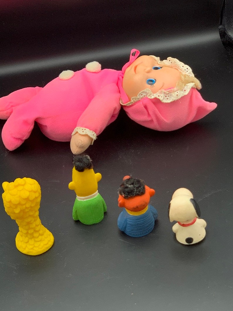 Vintage LOT of 4 FINGER PUPPETS Rubber Snoopy Ernie Bert Big - Etsy