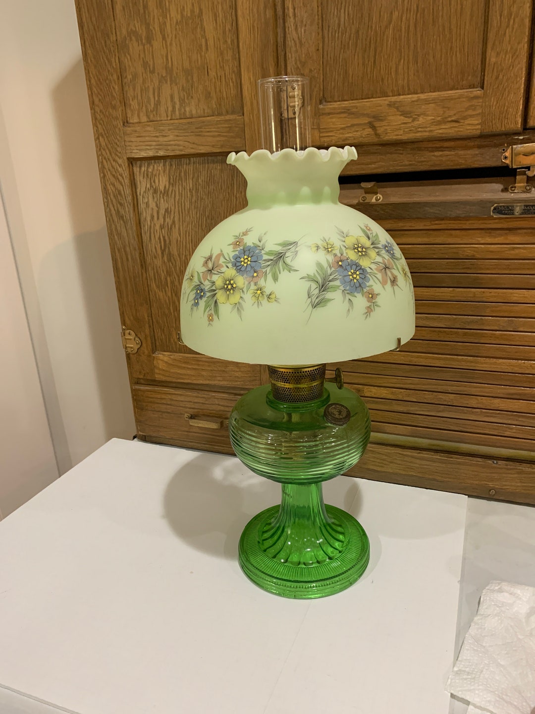 Rare OIL LAMP Aladdin Model B GREEN Unusual 21h W Chimney & Green Tint ...