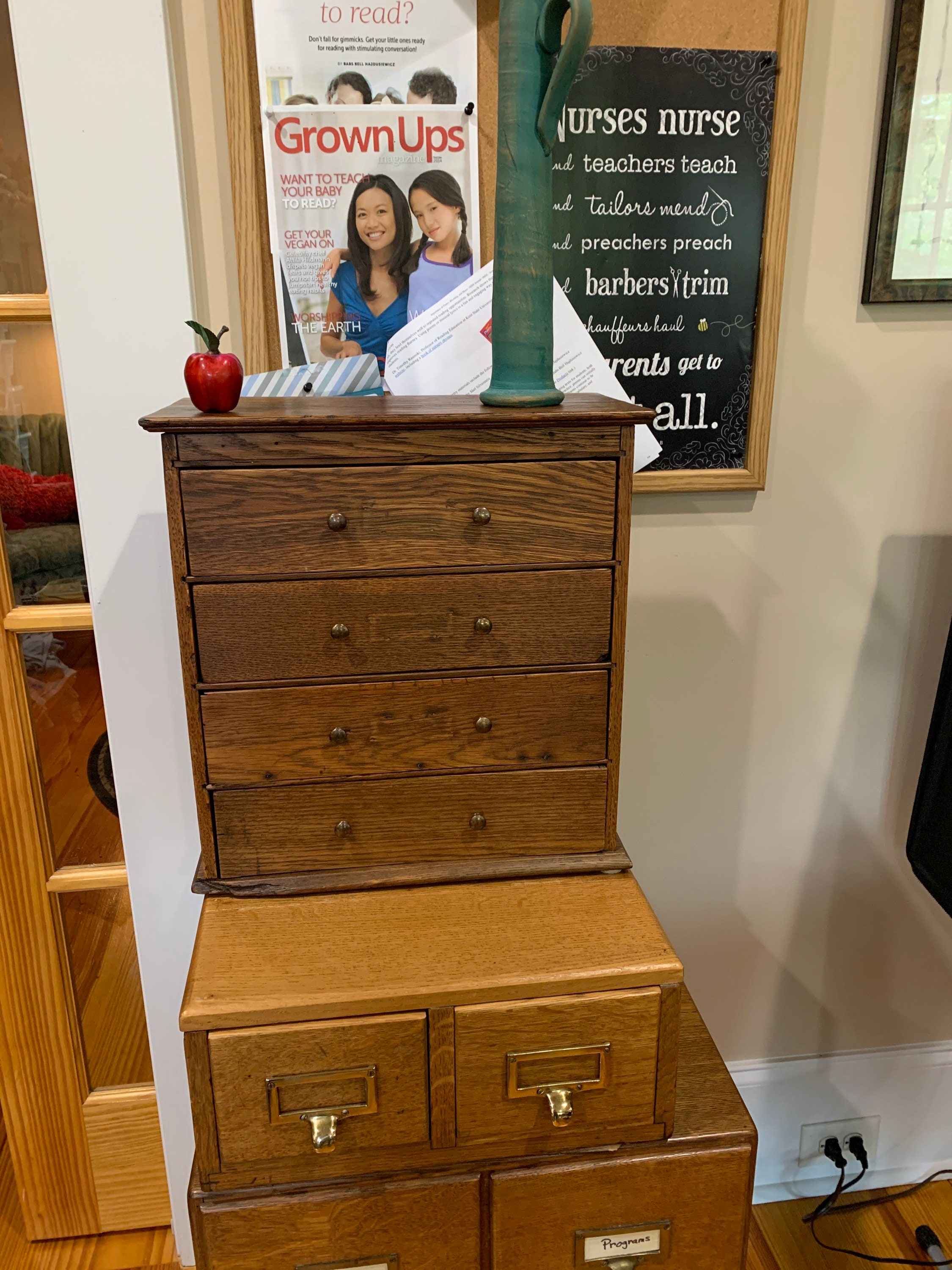 Golden oak chest of drawers store