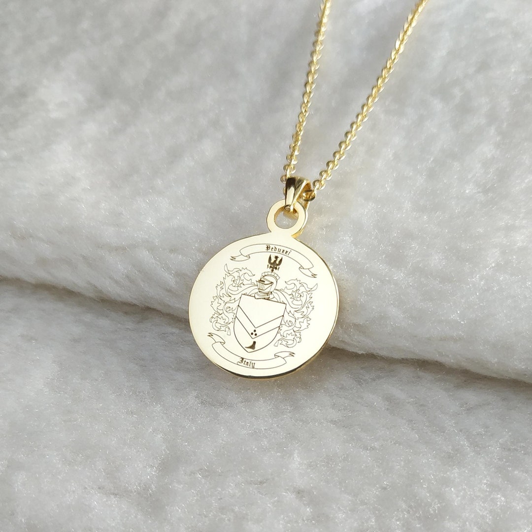 Family Crest Signet Necklace,custom Family Crest Necklace,coat of Arms ...