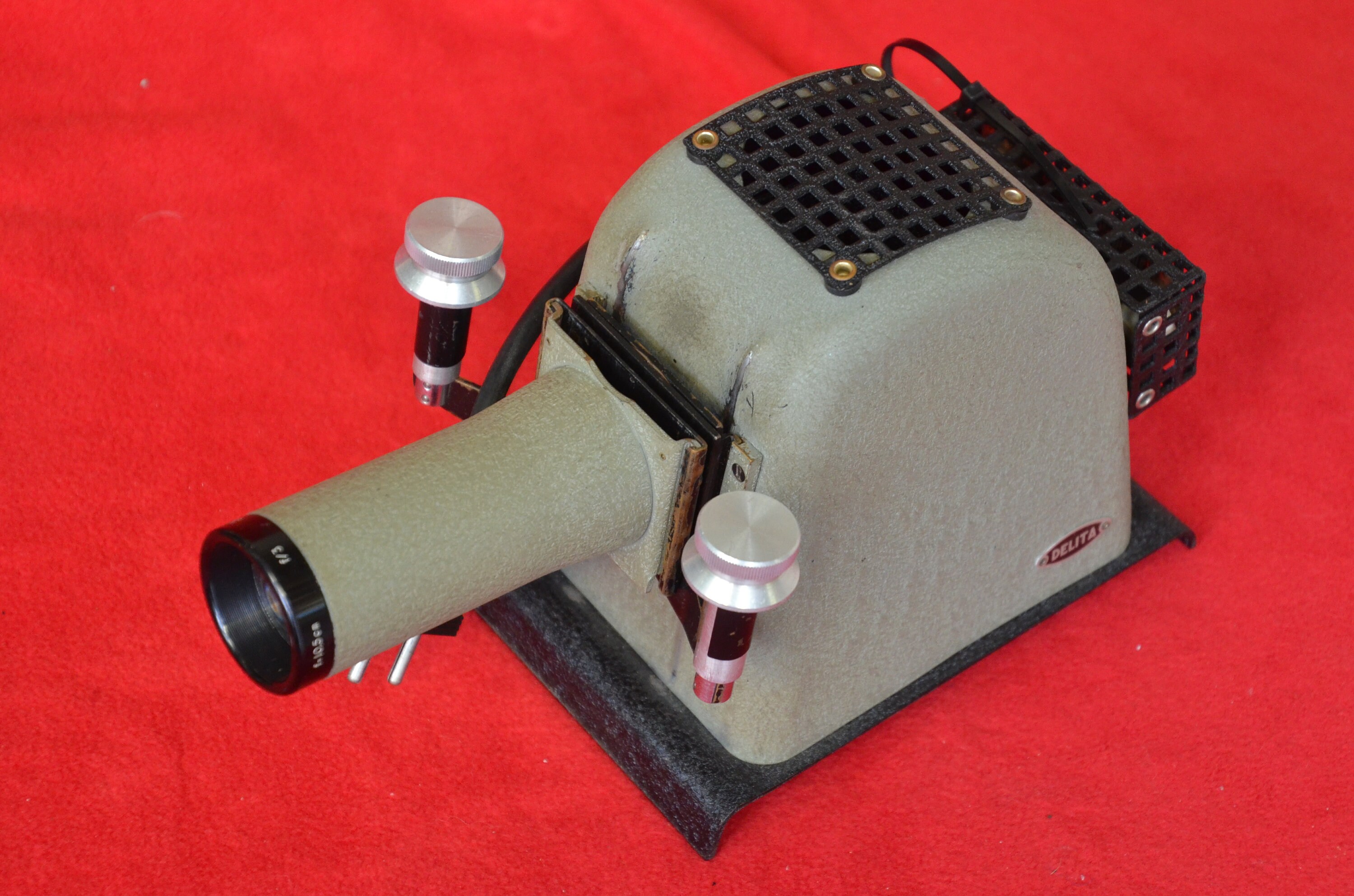 Dutch Slide Projector Old Delft With Delitar 0,5 Cm F 3.0 Lens - Etsy