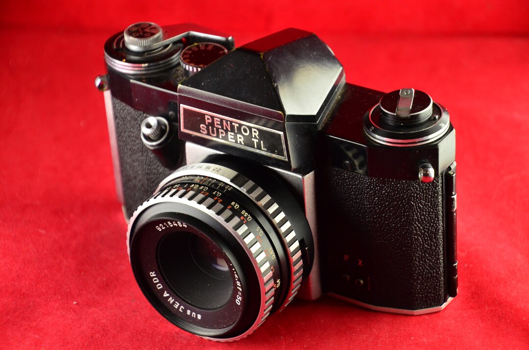 Beauty of Pentor Super TL (black) With Lens (M42) Aus JENA DDR 50 Mm 2. ...
